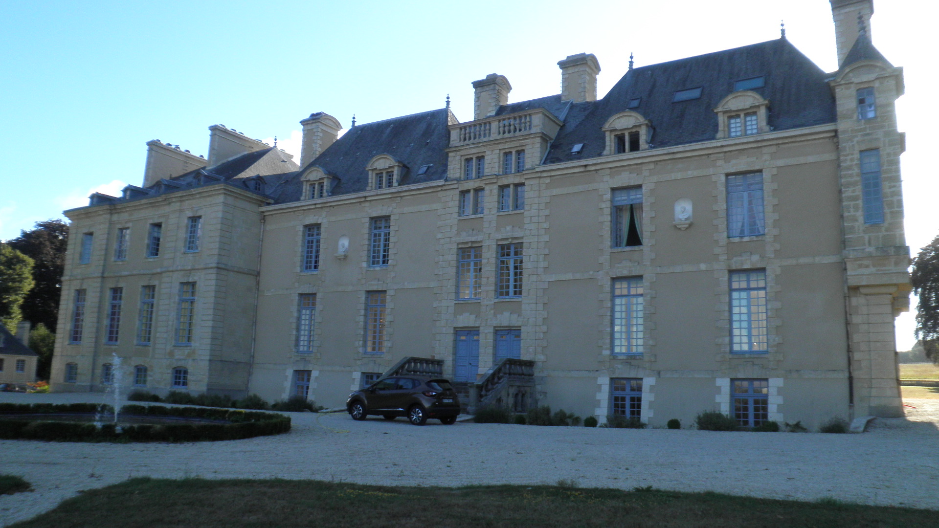 Our stay at the Chateau – Paul & Ruth's Travels 2018